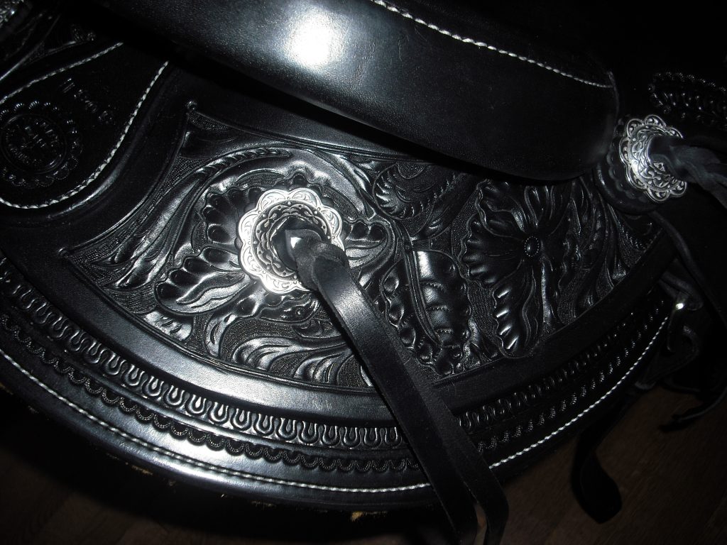 Saddle Photos – Estes Saddlery – Custom Western Saddles